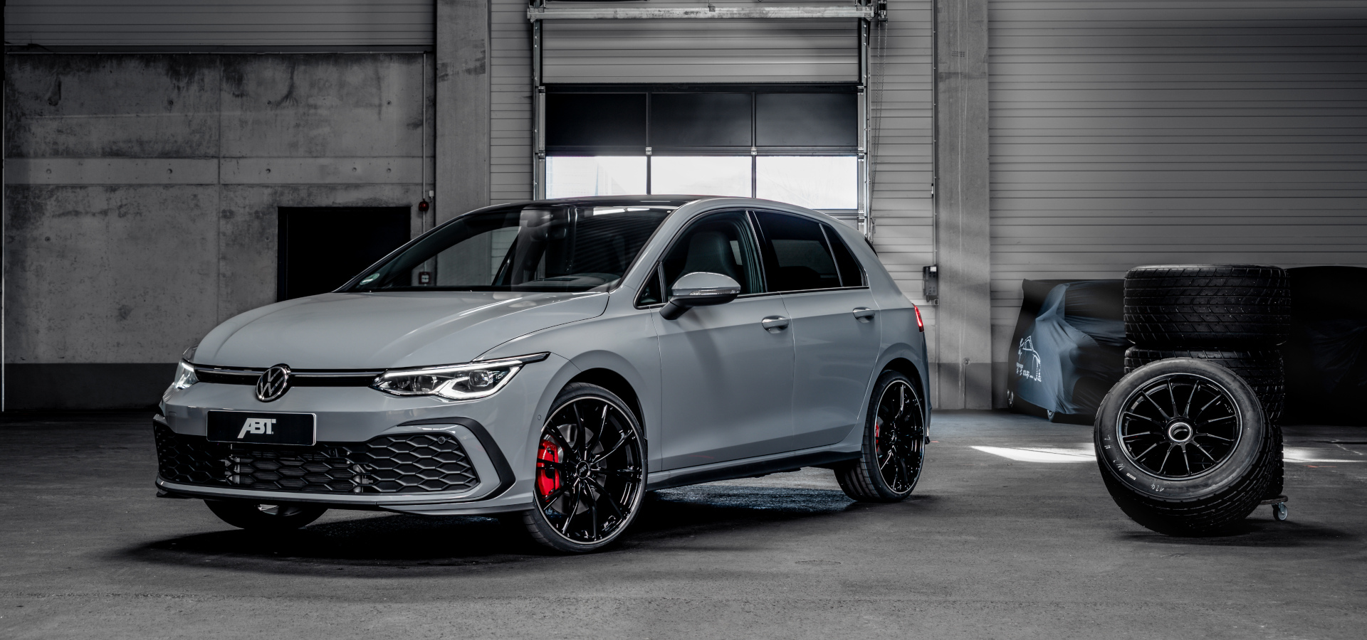 VW Golf 8 –ABT: ένα Golf μεθυστικό! - TheCars.gr