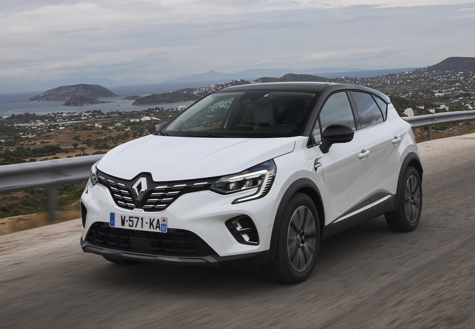 Renault Captur: Γεμάτο πλεονεκτήματα - TheCars.gr