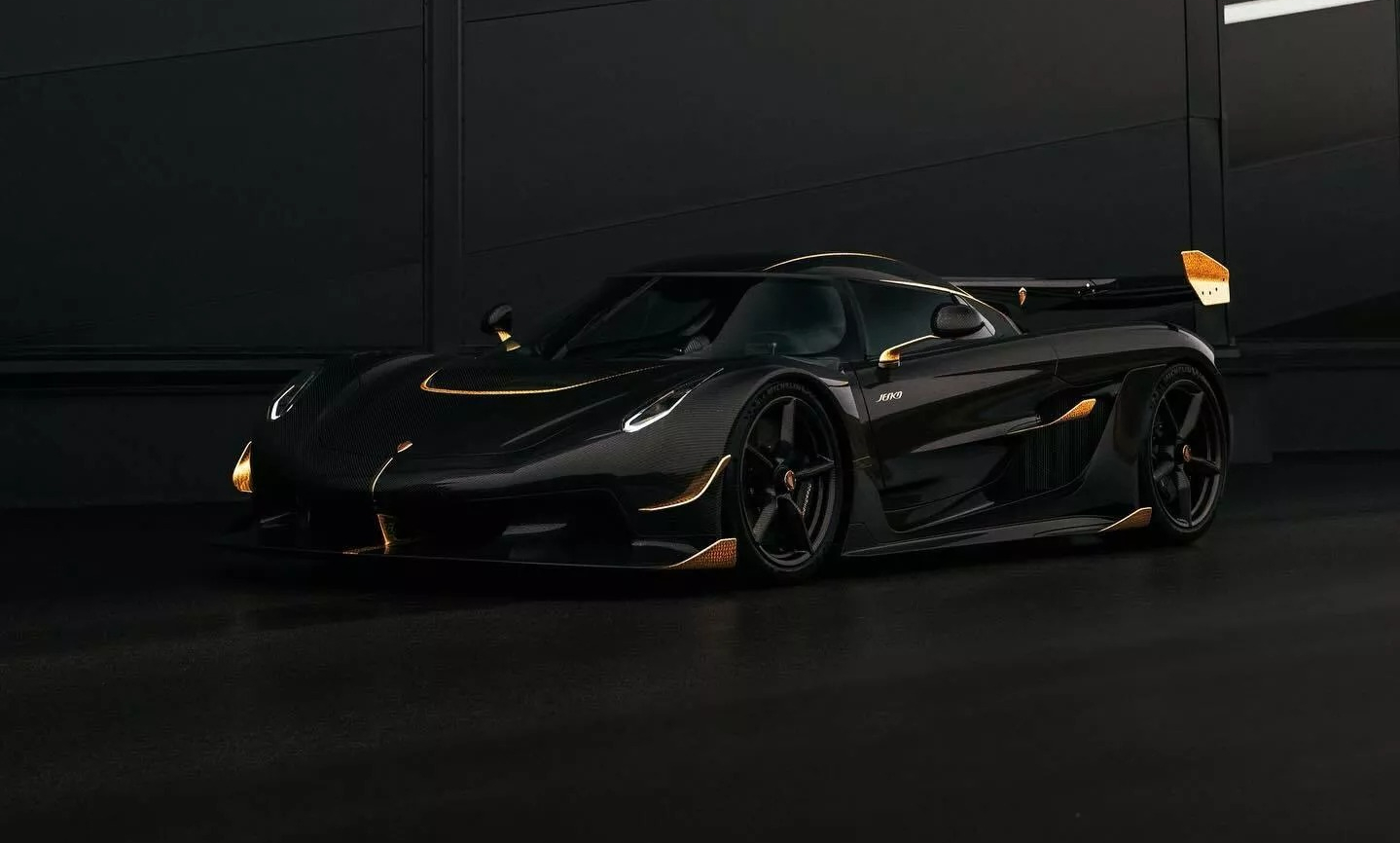 Koenigsegg Jesko Attack: Ανθρακόνημα με χρυσό 24 καρατίων - TheCars.gr